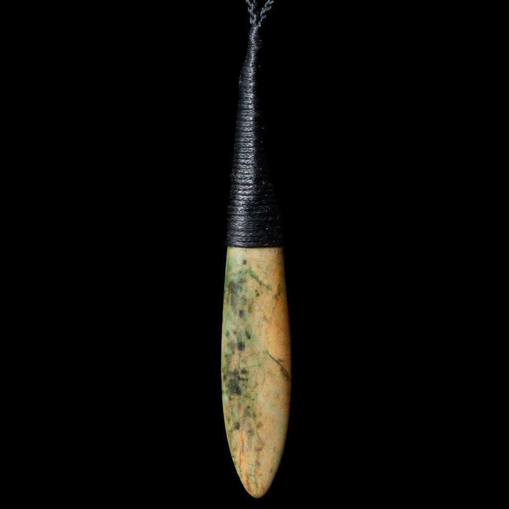 Handcrafted Roimata (teardrop) Pounamu Greenstone pendant by Ben Callow ...