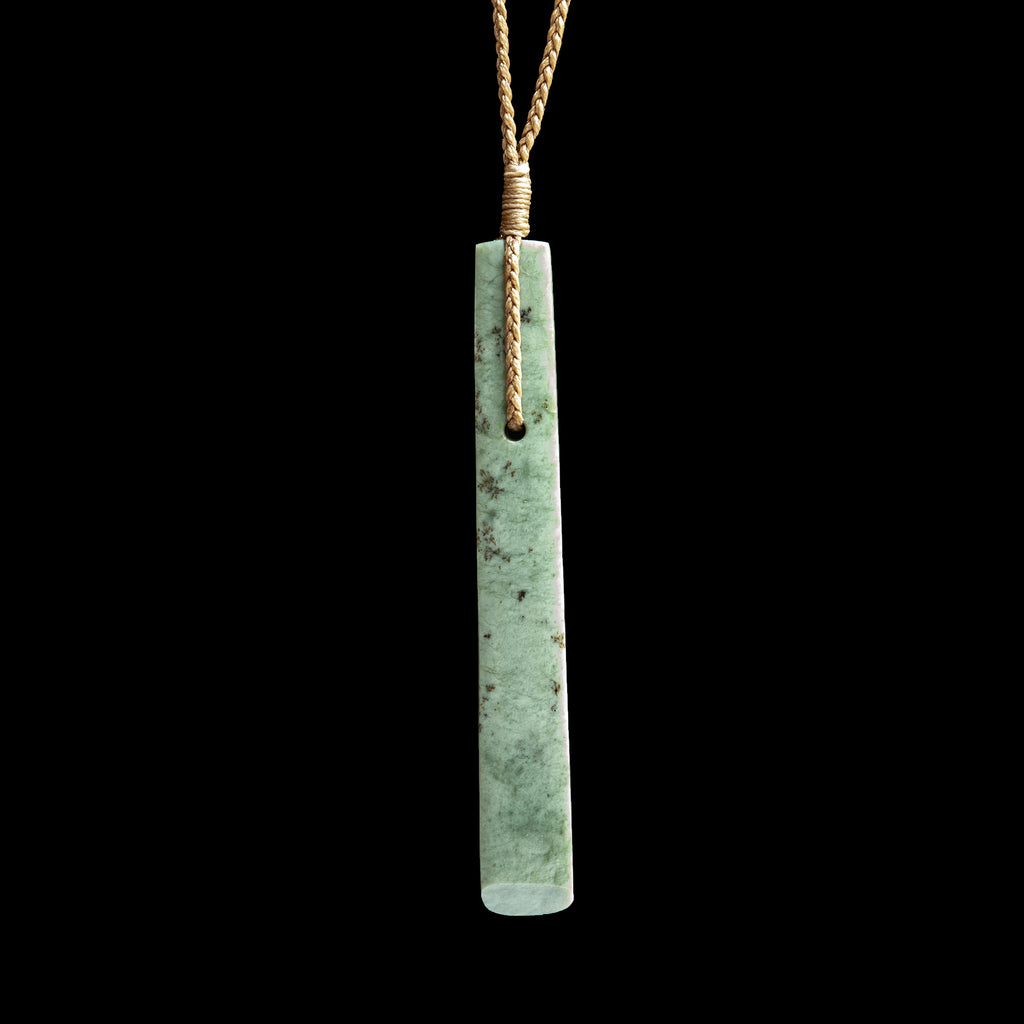 A handcrafted New Zealand Inanga jade toki pendant by featured artist ...
