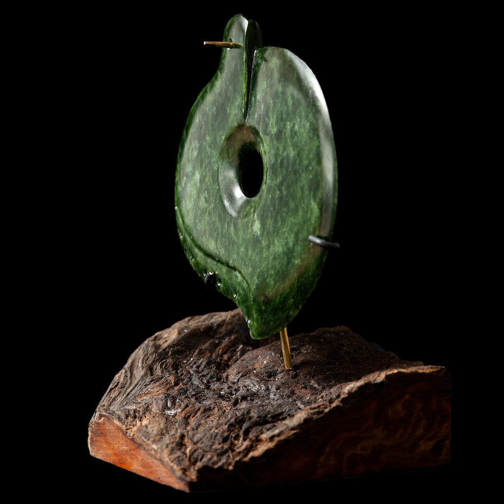 pounamu disc Form sculpture by Alex Sands – The Bone Art Place